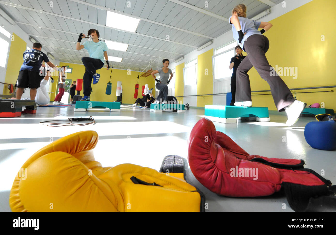 Boxing session hi-res stock photography and images - Alamy