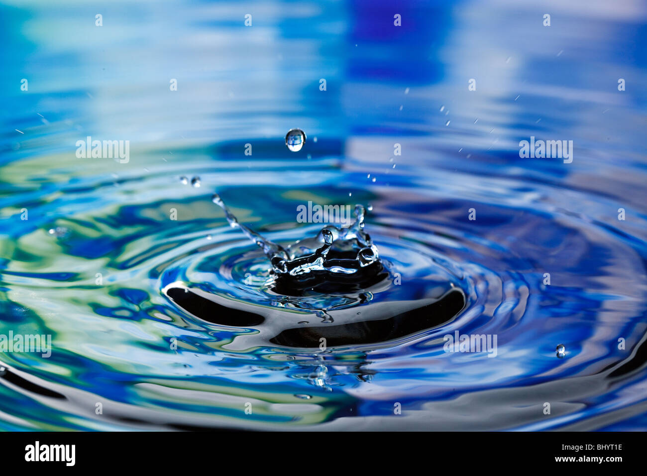 photo shot of water splash Stock Photo - Alamy