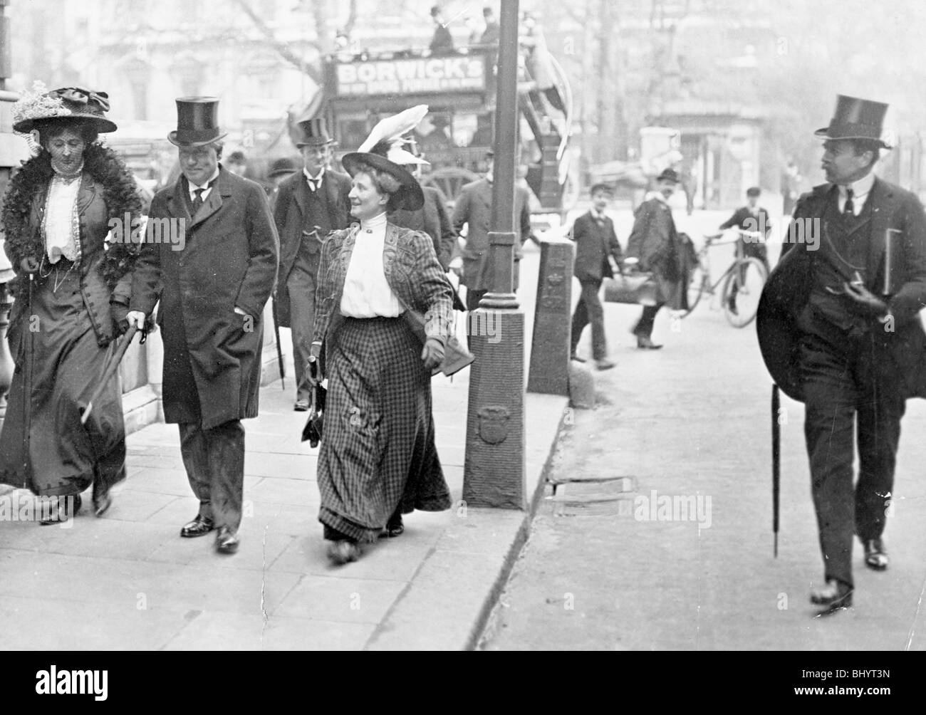 1910s suffragettes hi-res stock photography and images - Alamy