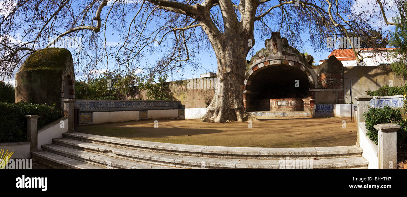 Fountain in Quinta da Fidalga (Fidalga Palace and Gardens). Seixal ...
