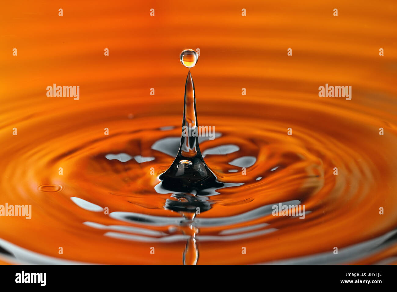 photo shot of water splash Stock Photo - Alamy