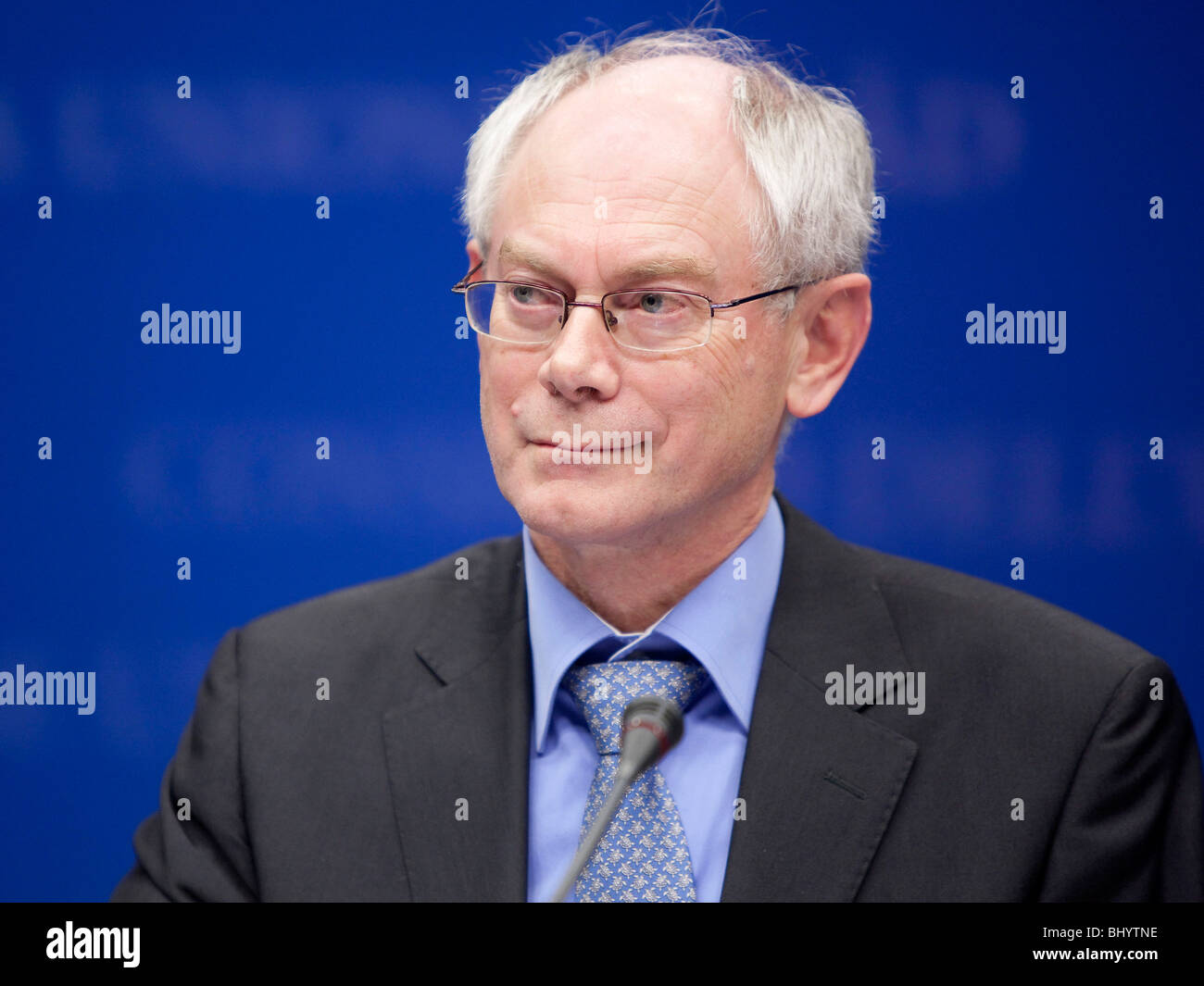 Figure 19 11 hi-res stock photography and images - Alamy