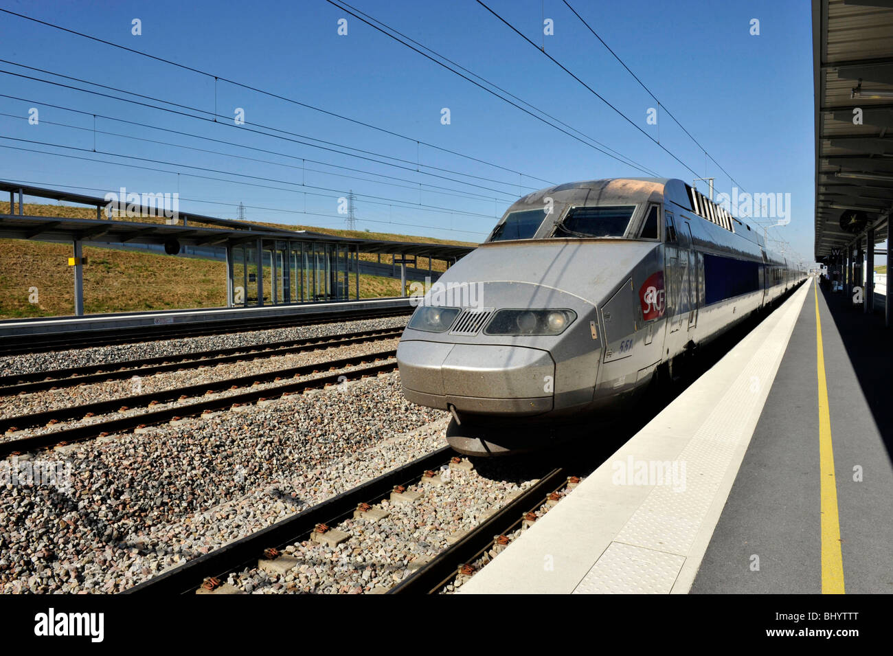 Reims (51) : Reims Bezannes railway station Stock Photo - Alamy