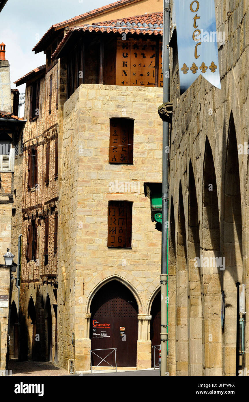 Figeac (46) : Medieval district Stock Photo - Alamy
