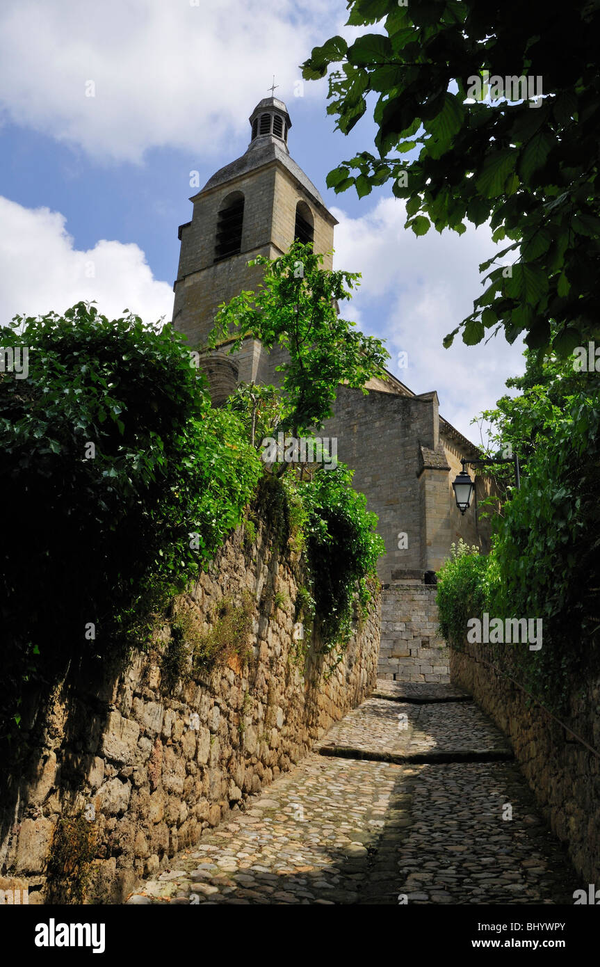 Figeac (46) : Church of Notre-Dame du Puy Stock Photo - Alamy