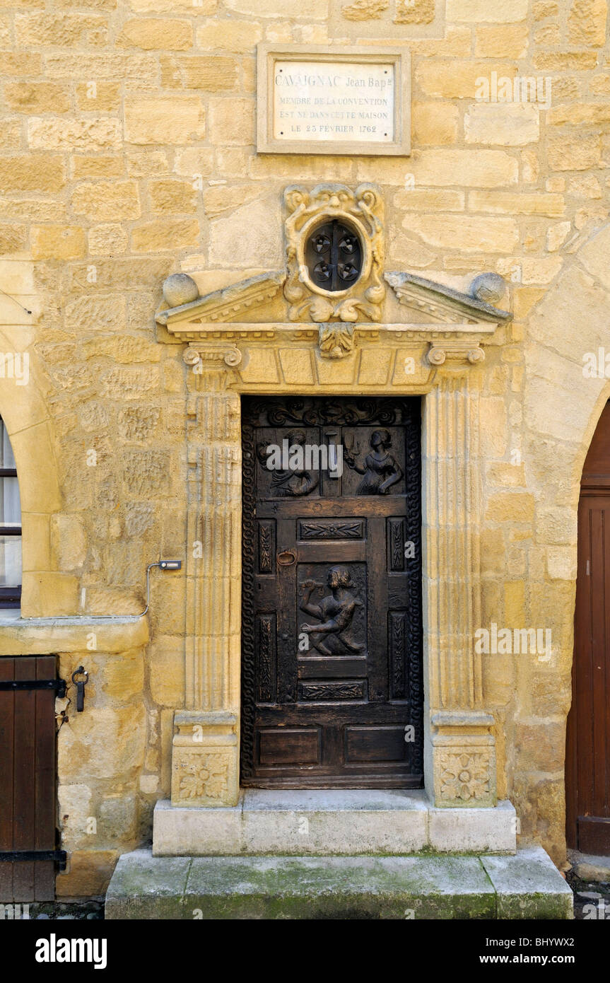 Gourdon (46) : Medieval lanes Stock Photo - Alamy
