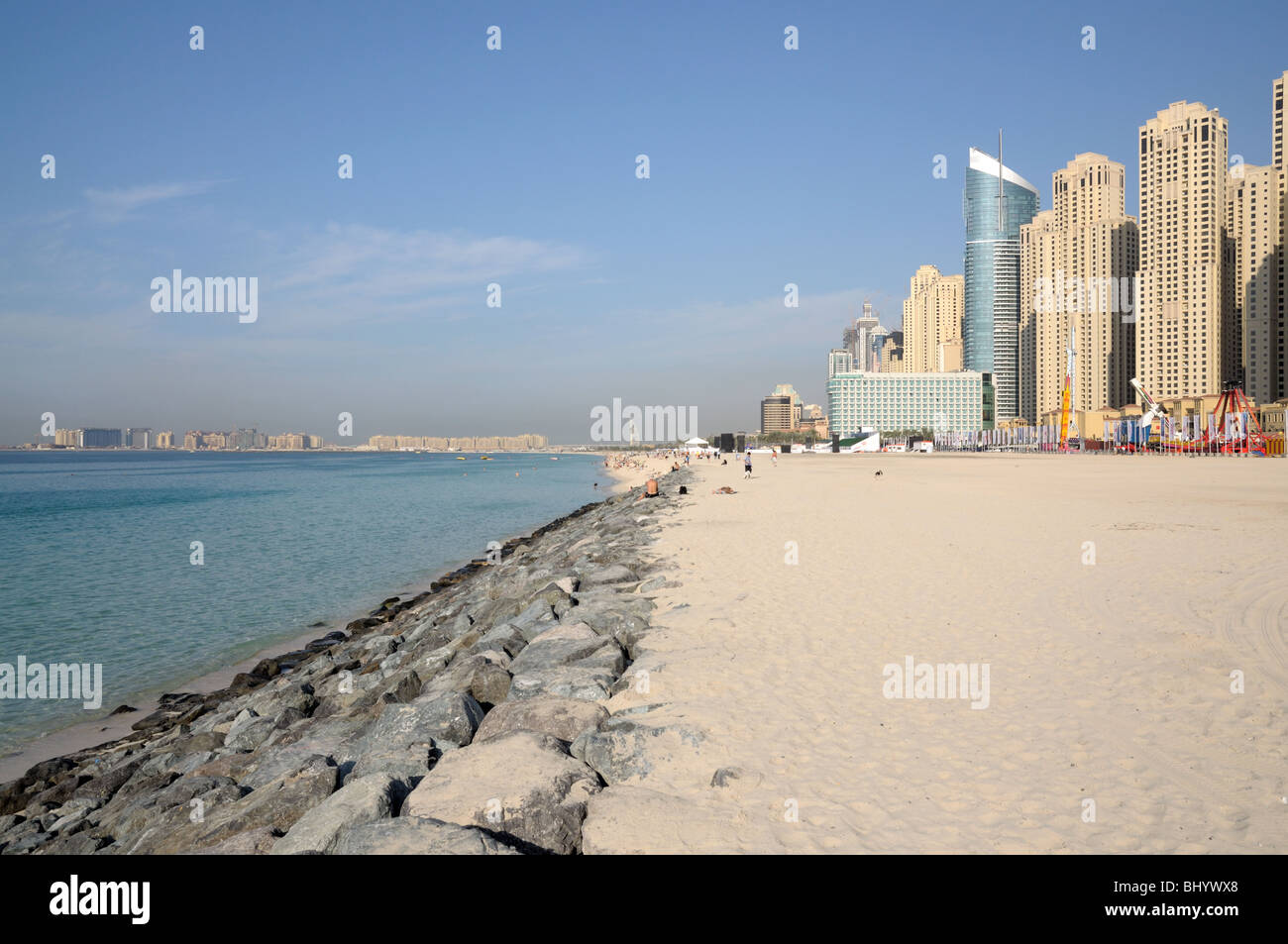 Dubai beach resort hi-res stock photography and images - Alamy