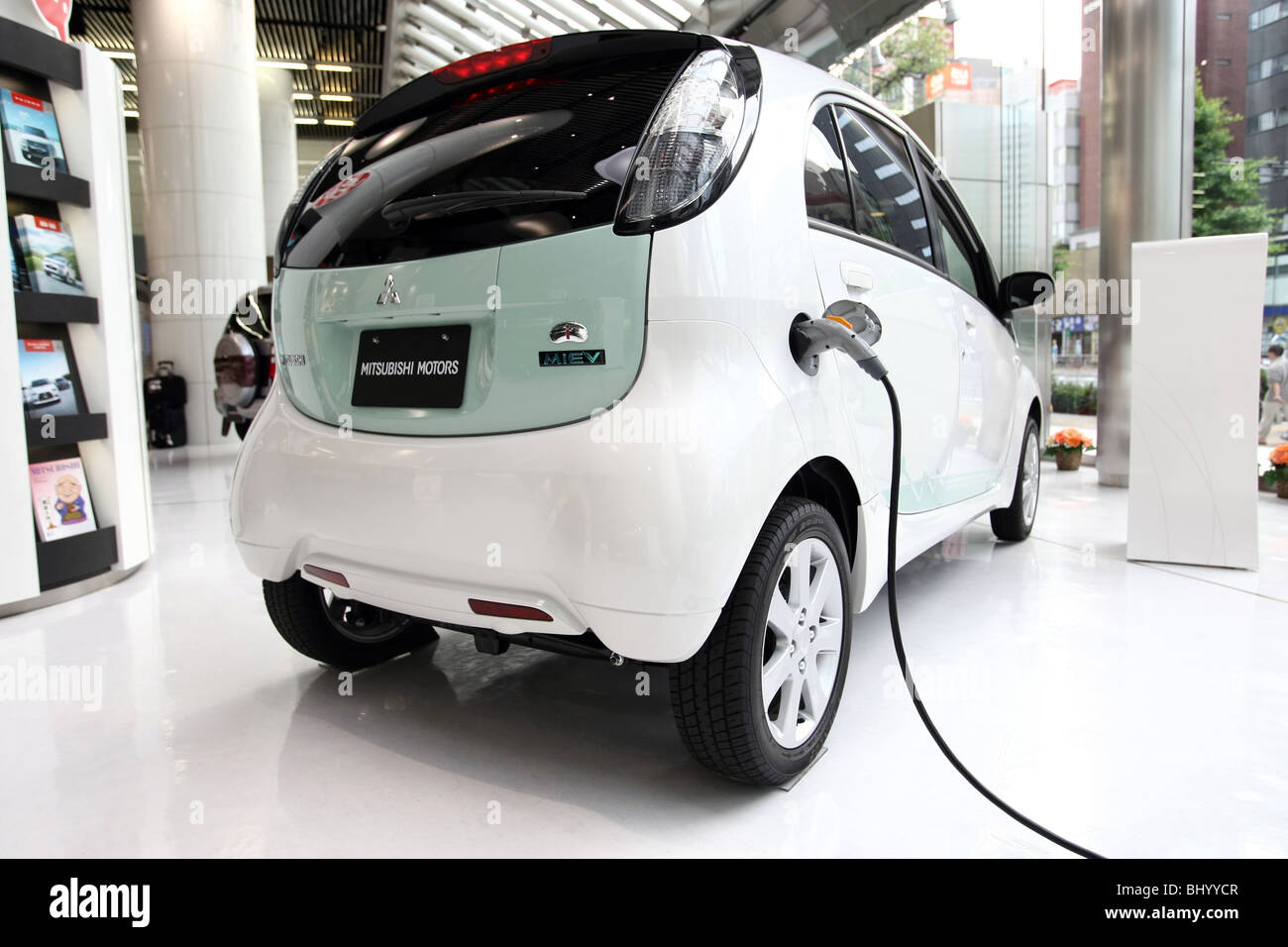 Japan : the Mitsubishi iMiEV, small electric vehicle Stock Photo - Alamy