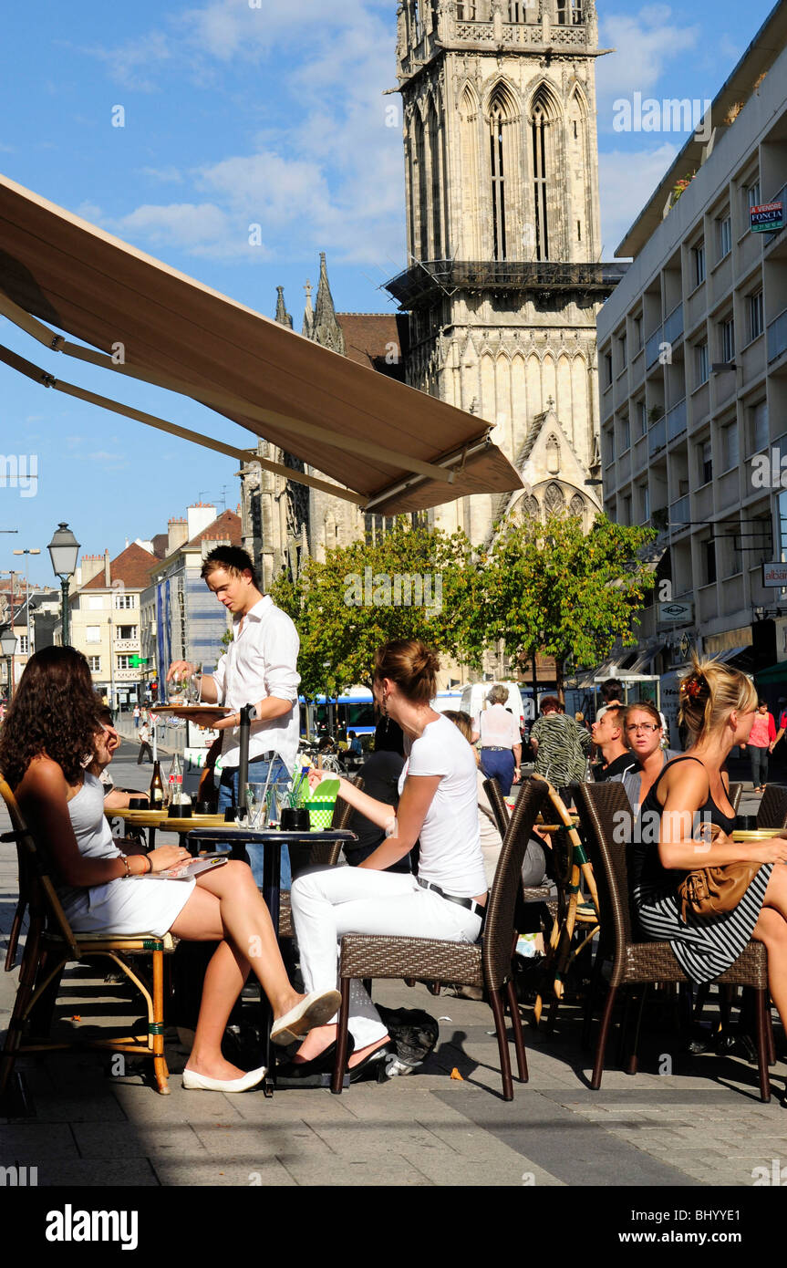 Caen (14): Café terrace Stock Photo - Alamy