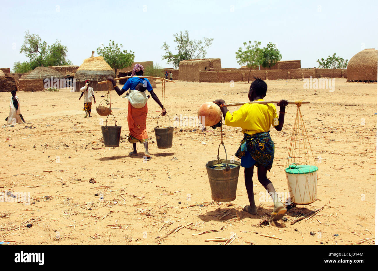 Village niger water hi-res stock photography and images - Alamy