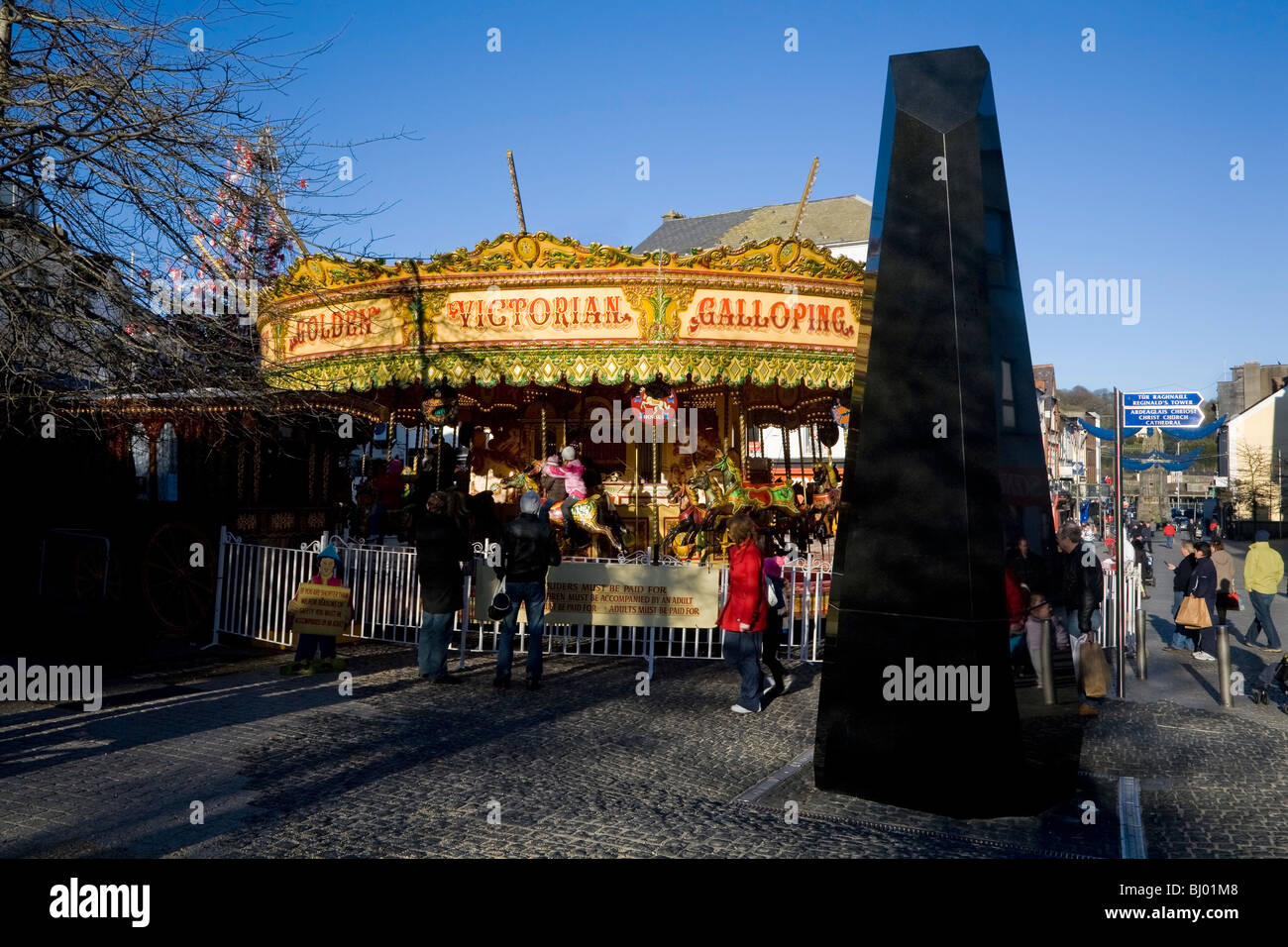 Fair carousel hi-res stock photography and images - Alamy