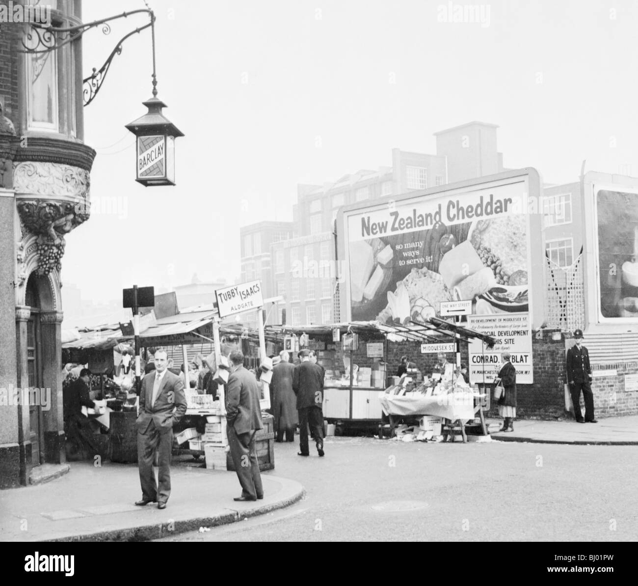 Middlesex street market Black and White Stock Photos & Images - Alamy