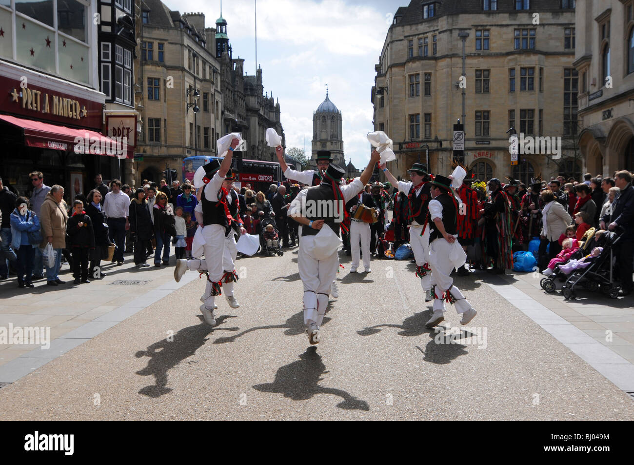 Cotswold morris hi-res stock photography and images - Alamy