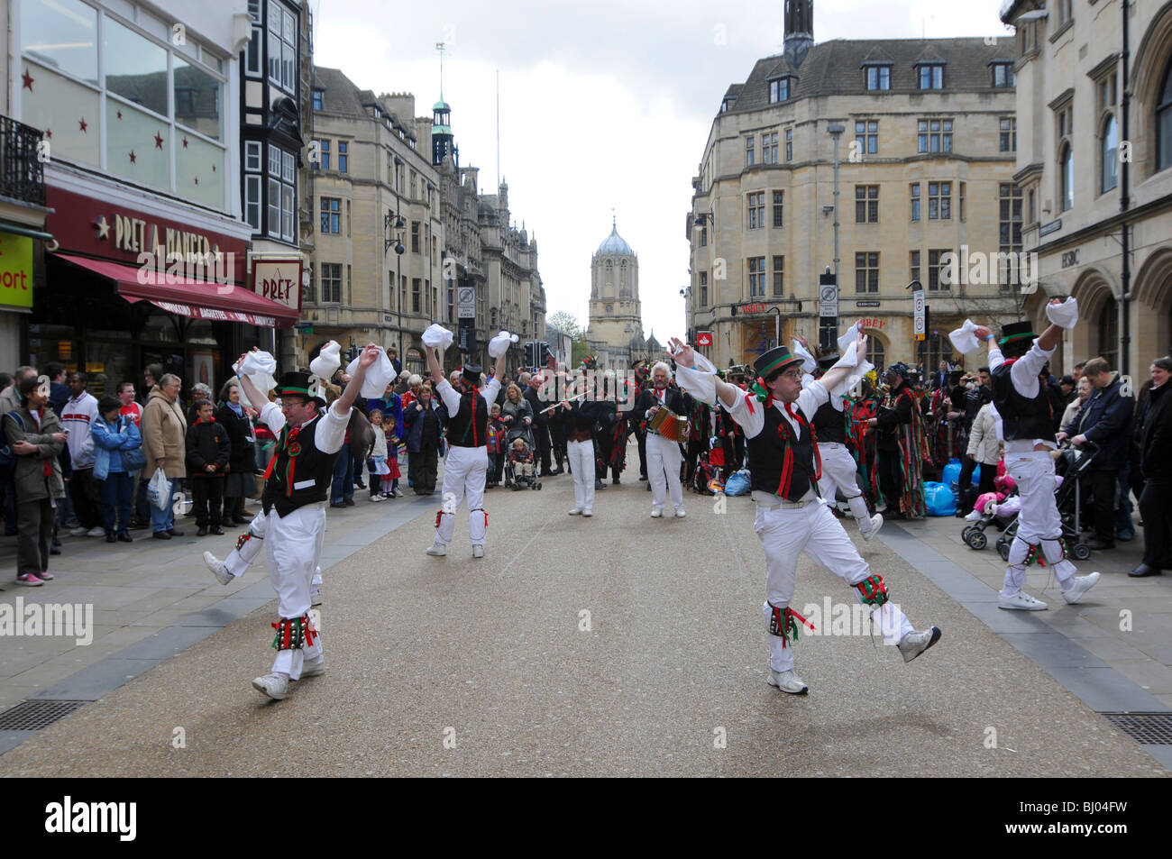 Morris dancing festival hi-res stock photography and images - Alamy
