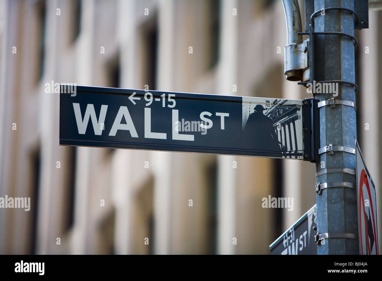 Wall street sign in New York City Stock Photo - Alamy