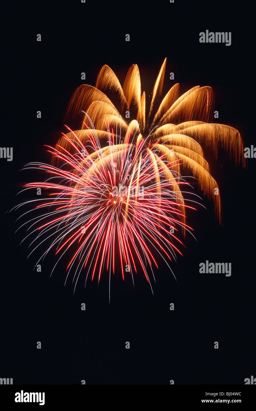 Exciting fireworks hi-res stock photography and images - Alamy