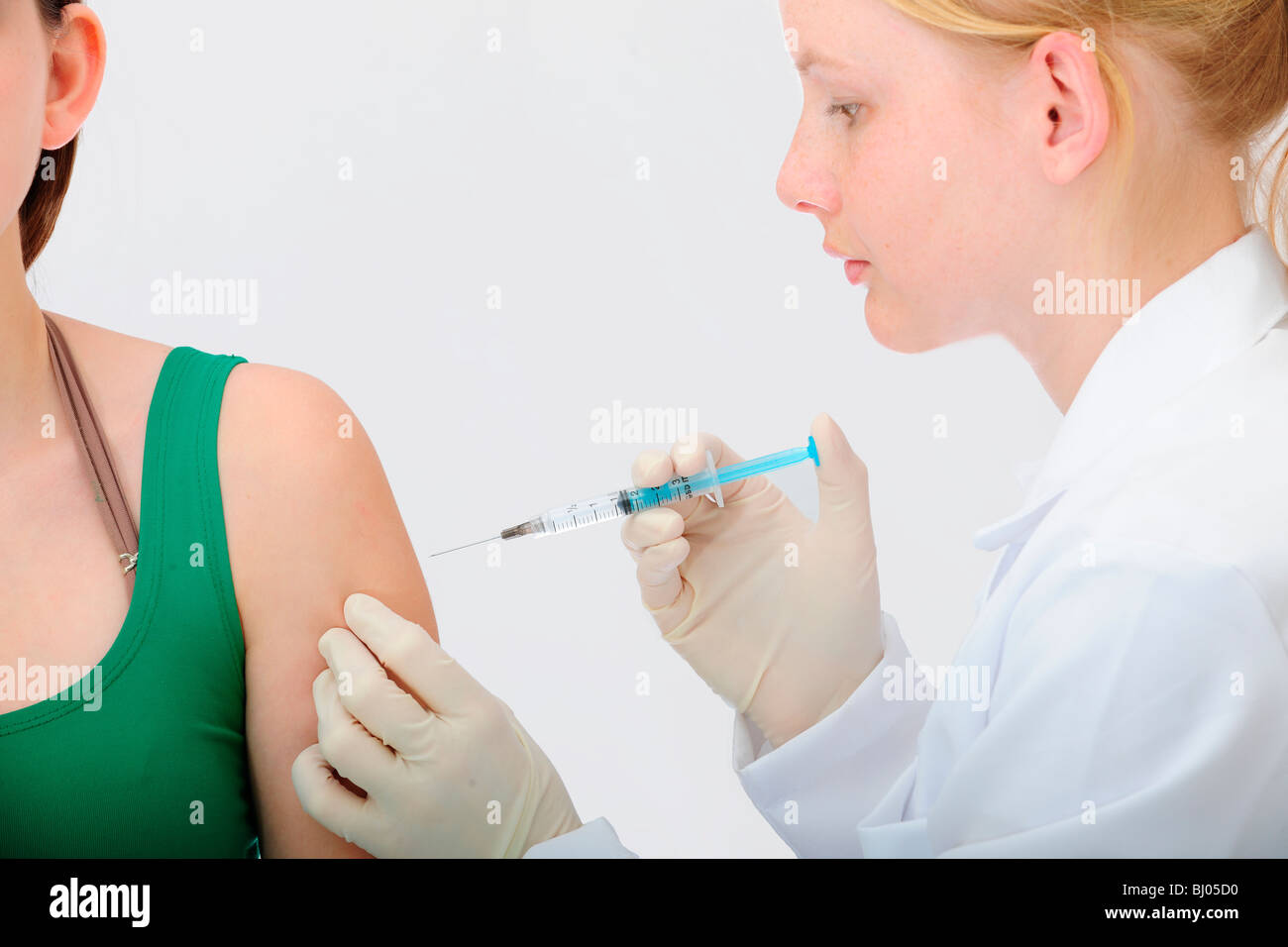 Tetanus injection hi-res stock photography and images - Alamy