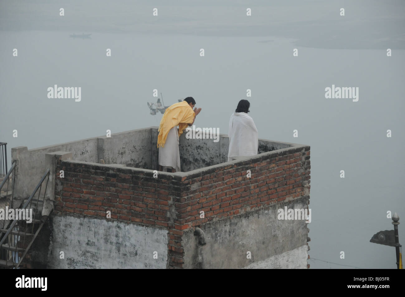 Rooftop stairs hi-res stock photography and images - Alamy