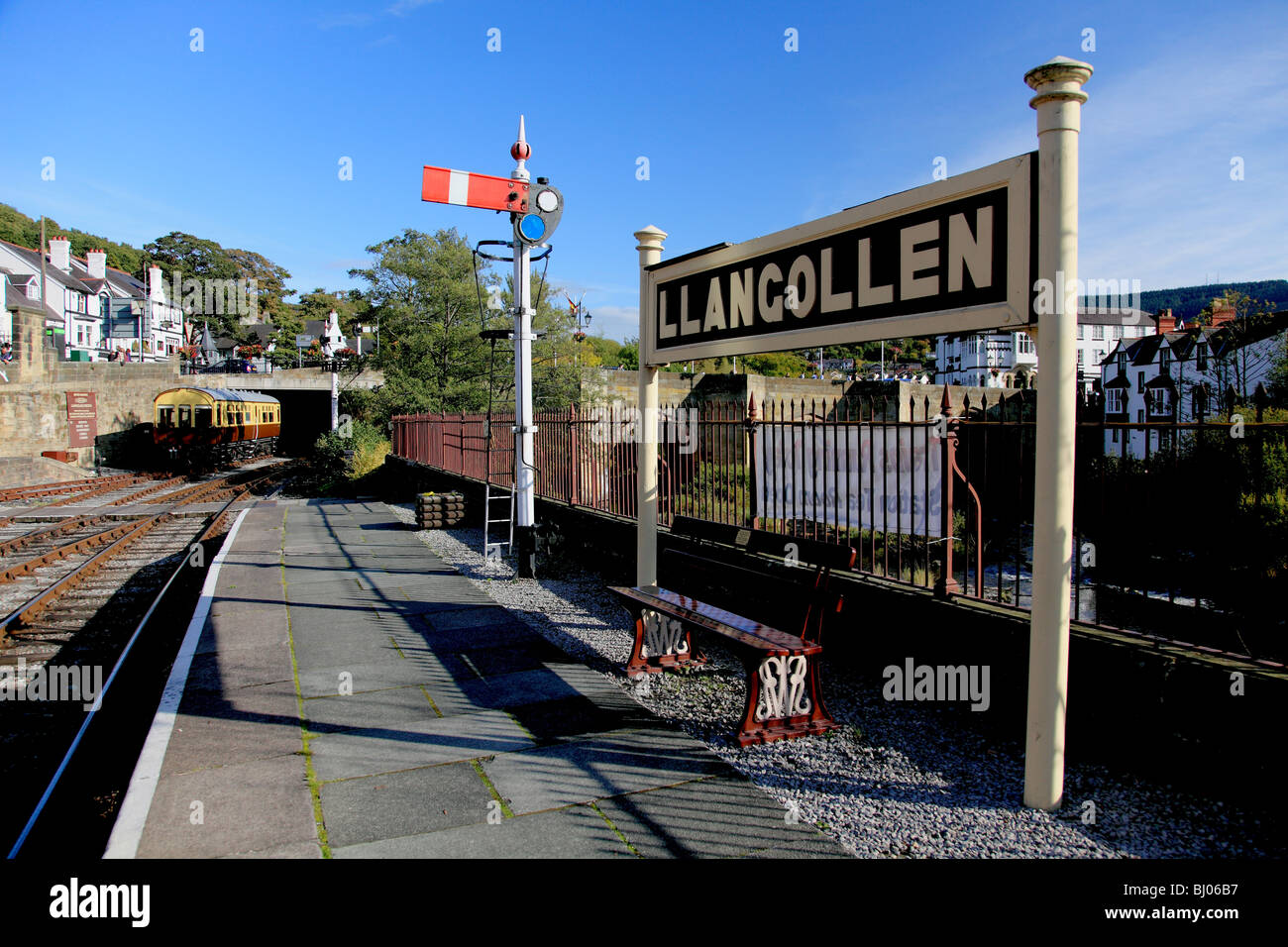 Platform and sign at the end of the line at Llangollen station from ...