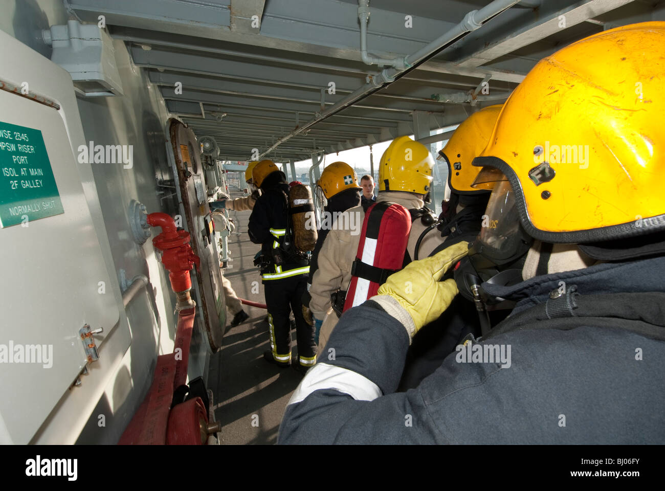 Firefighting hi-res stock photography and images - Alamy
