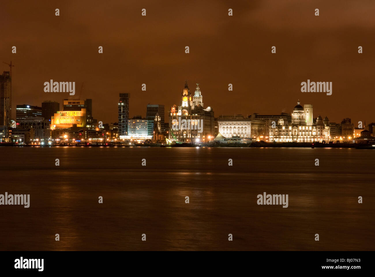 Liverpool Skyline at night with Liver Buildings Stock Photo - Alamy