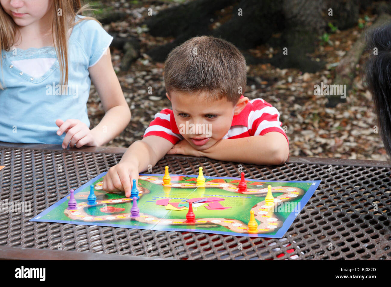 Kids board games 3 years hi-res stock photography and images - Alamy