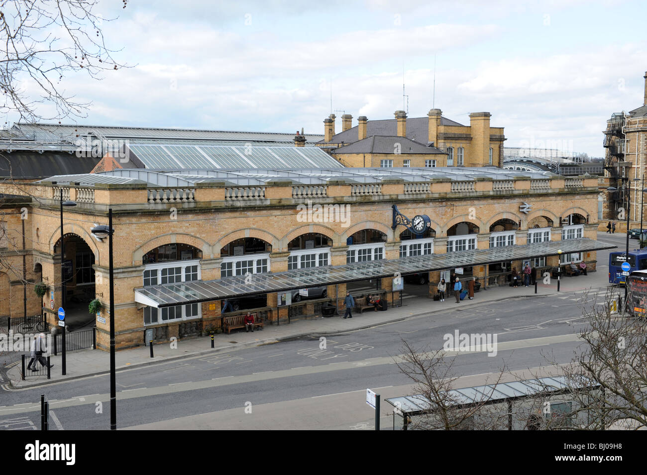 York station uk hi-res stock photography and images - Alamy
