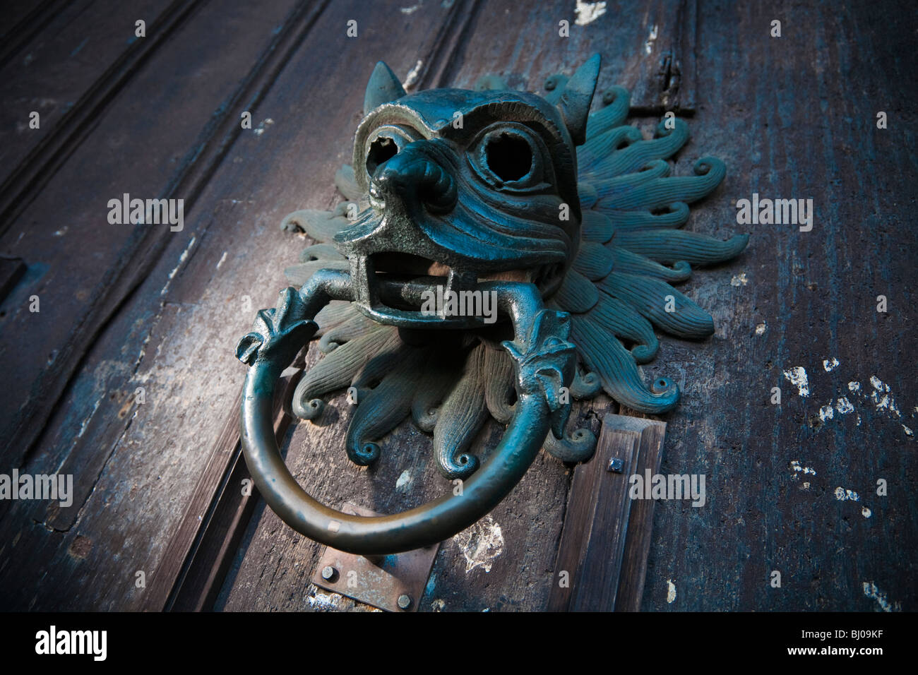 Durham cathedral sanctuary door knocker hi-res stock photography and ...