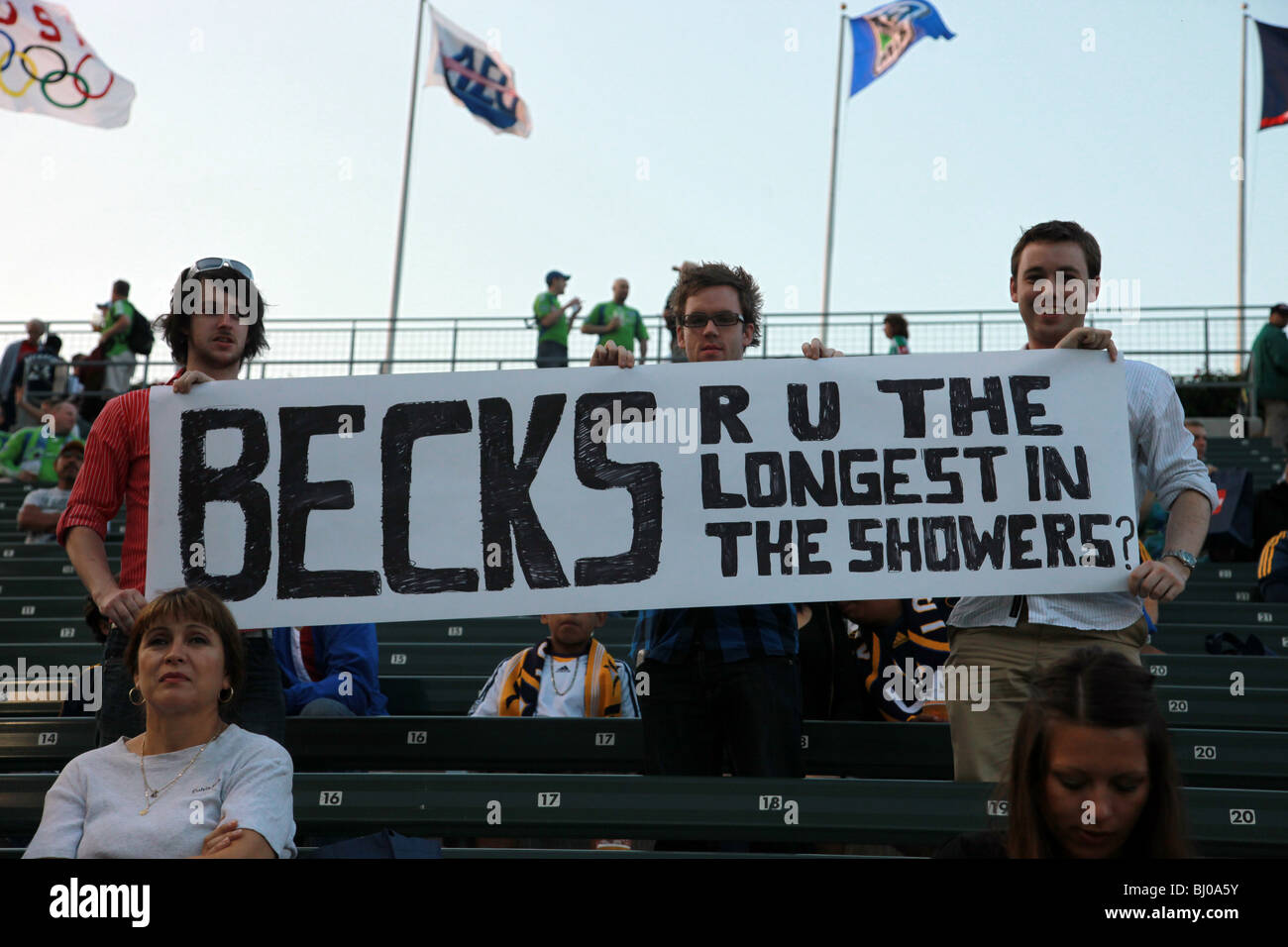 DAVID BECKHAM FANS WITH SIGNS CELEBS AT LOS ANGELES GALAXY V SEATTLE ...
