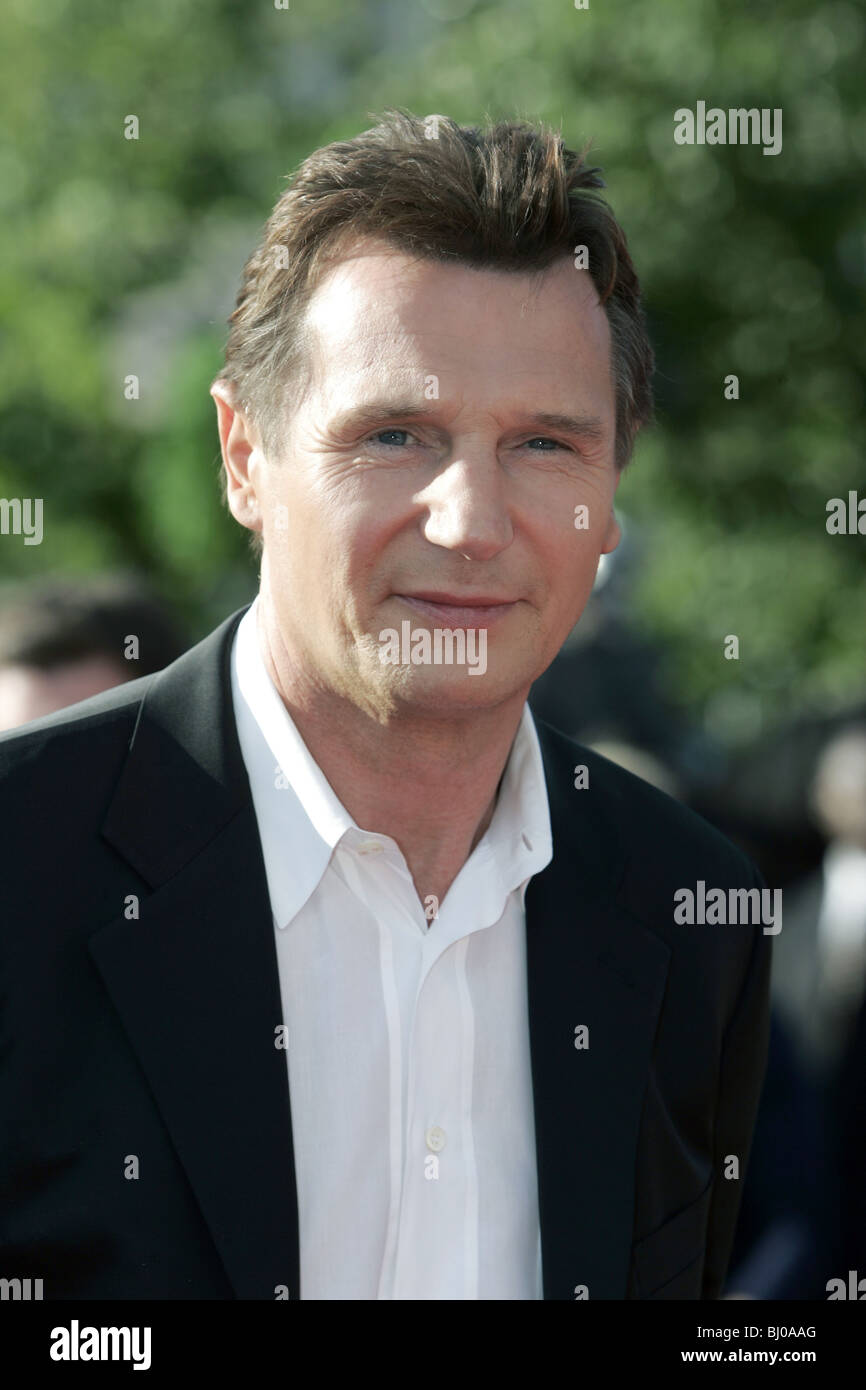 LIAM NEESON THE CHRONICLES OF NARNIA PRINCE CASPIAN FILM PREMIERE O2 ...