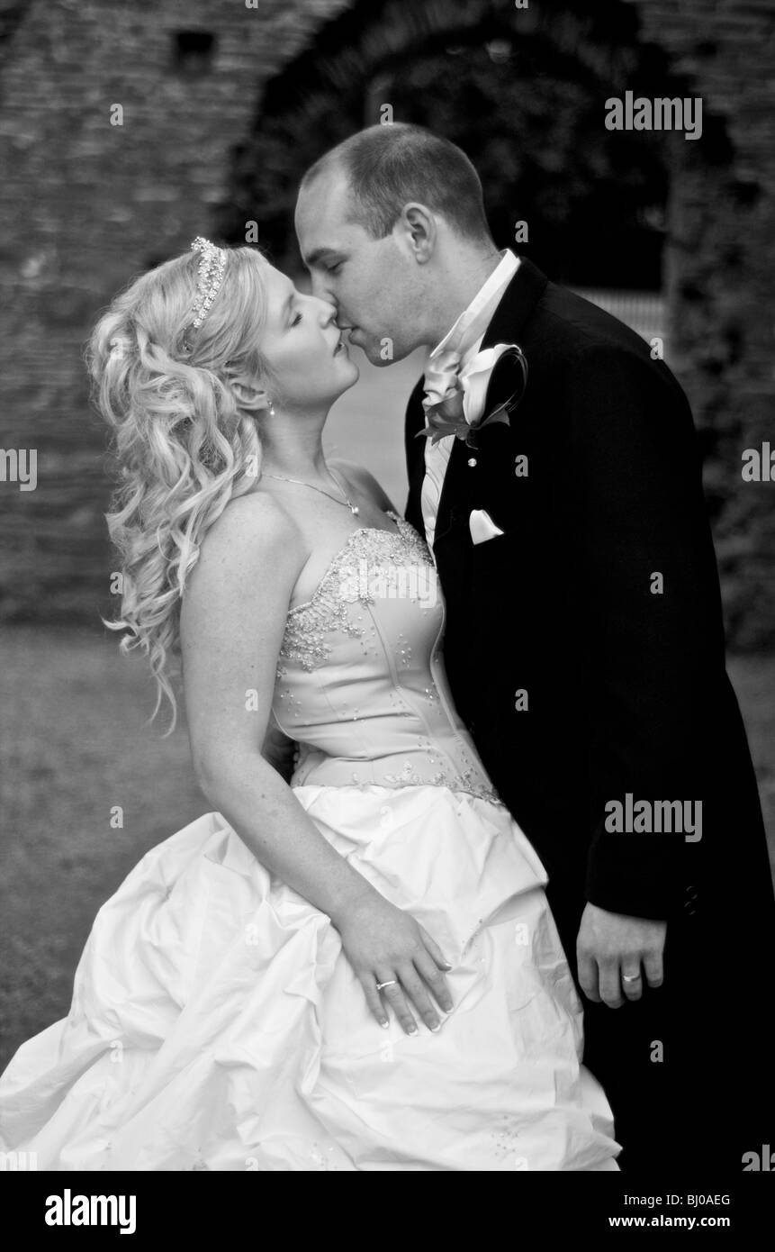 Passionate kiss Black and White Stock Photos & Images - Alamy