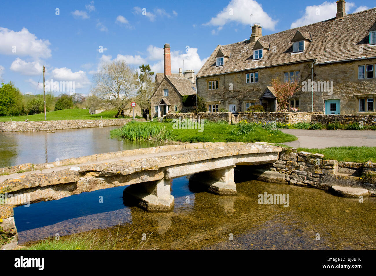 Cotswolds lower slaughter watermill hi-res stock photography and images ...