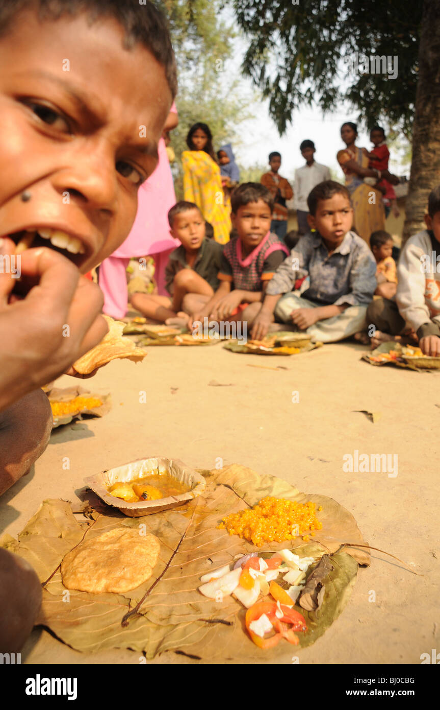 India family dinner hi-res stock photography and images - Alamy