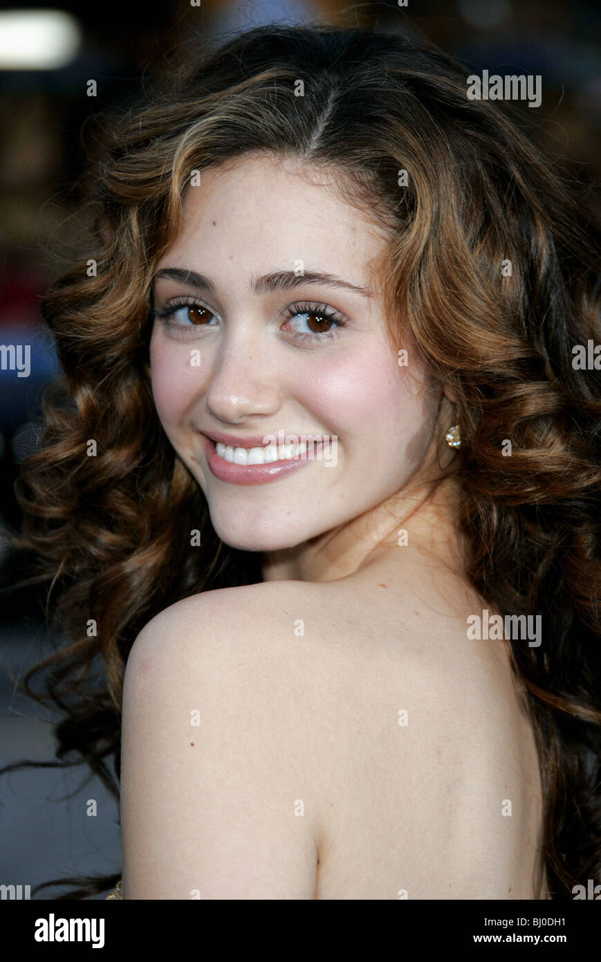 EMMY ROSSUM ACTRESS CHINESE THEATRE HOLLYWOOD LOS ANGELES USA 10/05 ...