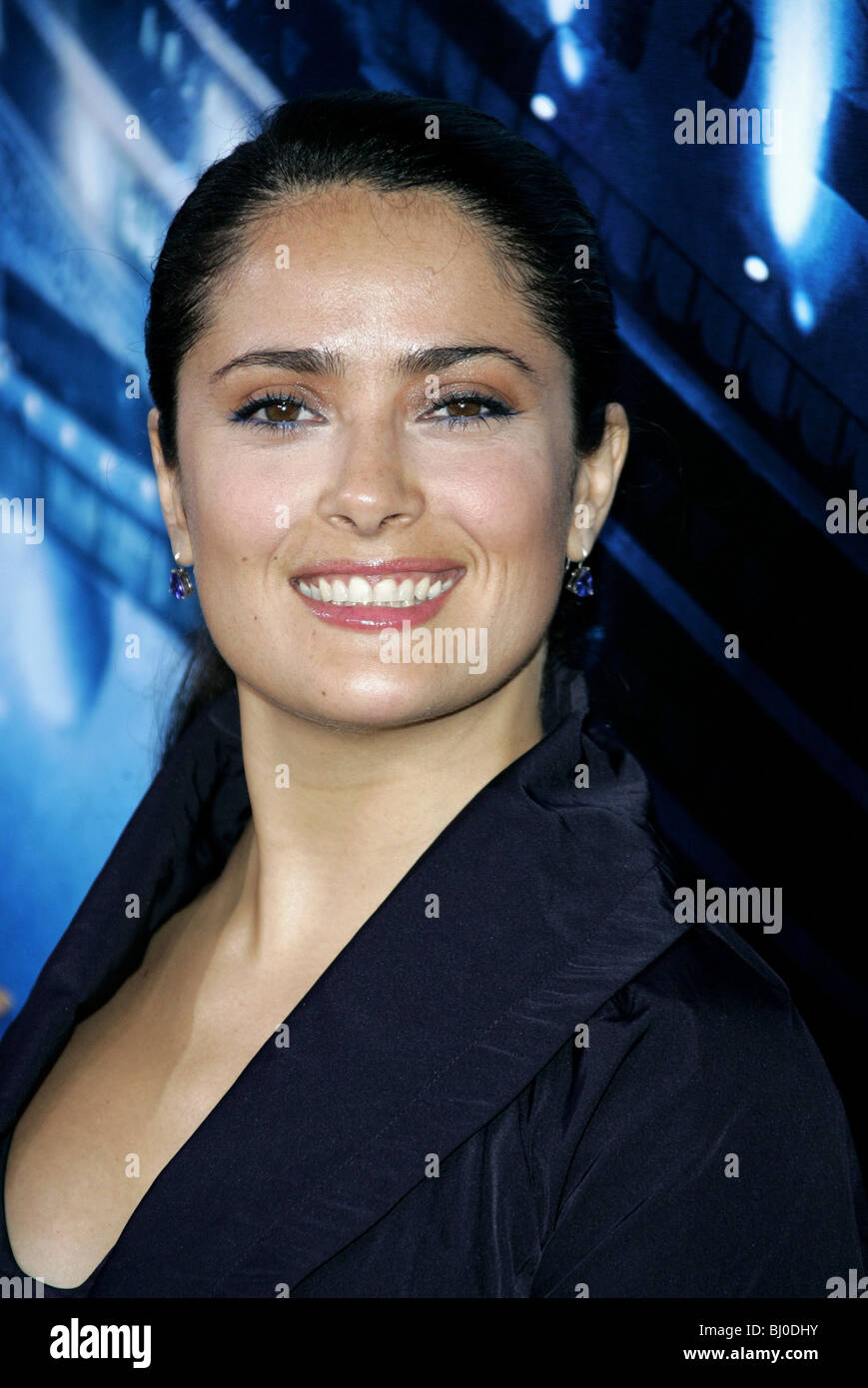 SALMA HAYEK ACTRESS CHINESE THEATRE HOLLYWOOD LOS ANGELES USA 10/05 ...