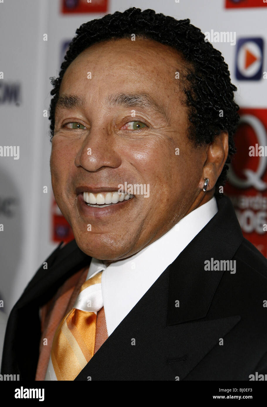 SMOKEY ROBINSON SINGER GROSVENOR HOUSE HOTEL LONDON 30/10/2006 Stock ...