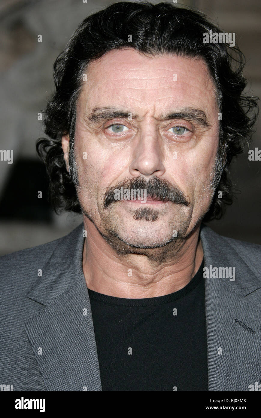 Actor ian mcshane hi-res stock photography and images - Alamy