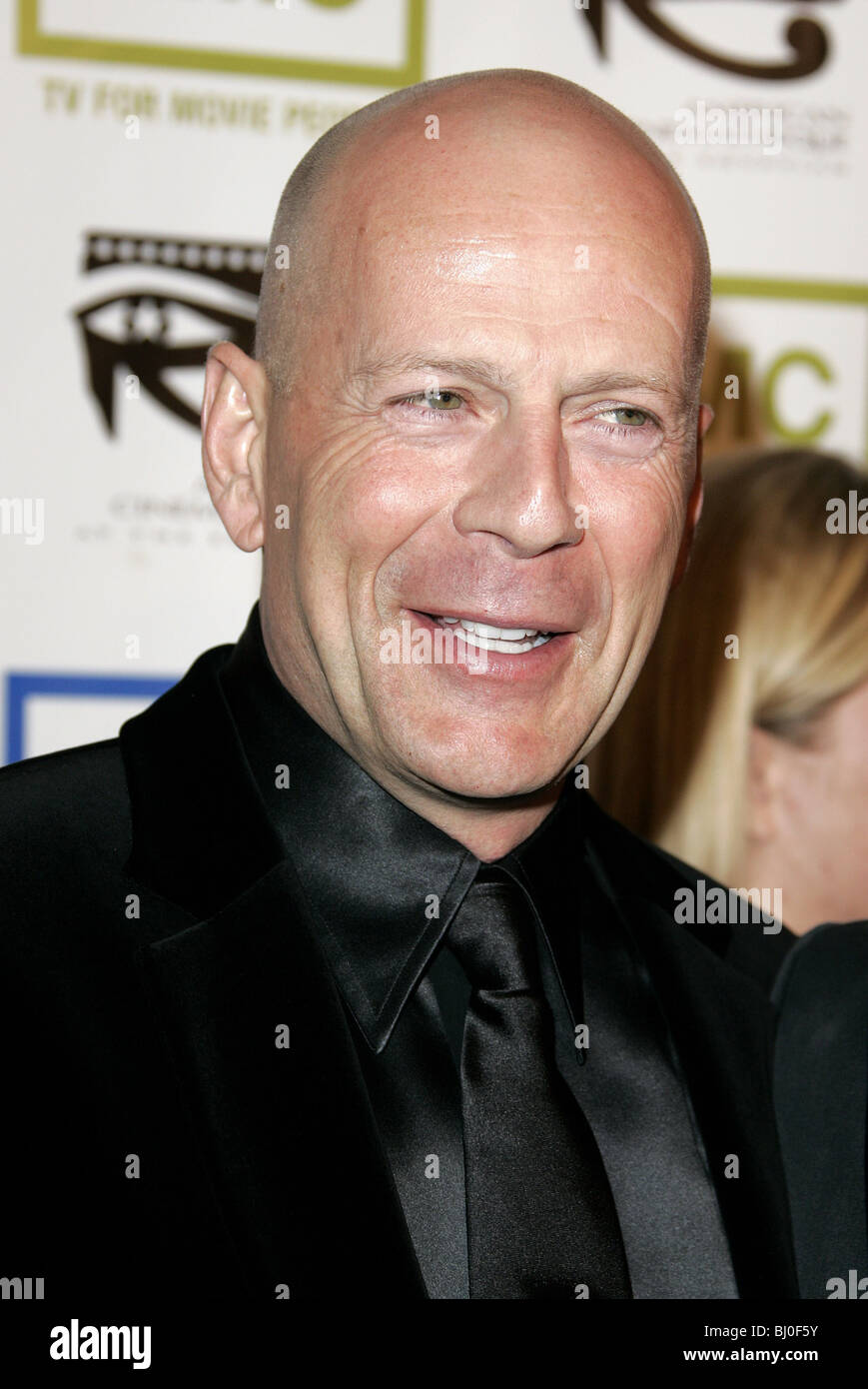 BRUCE WILLIS ACTOR BEVERLY HILTON HOTEL BEVERLY HILLS LA USA 21/10/2005 ...
