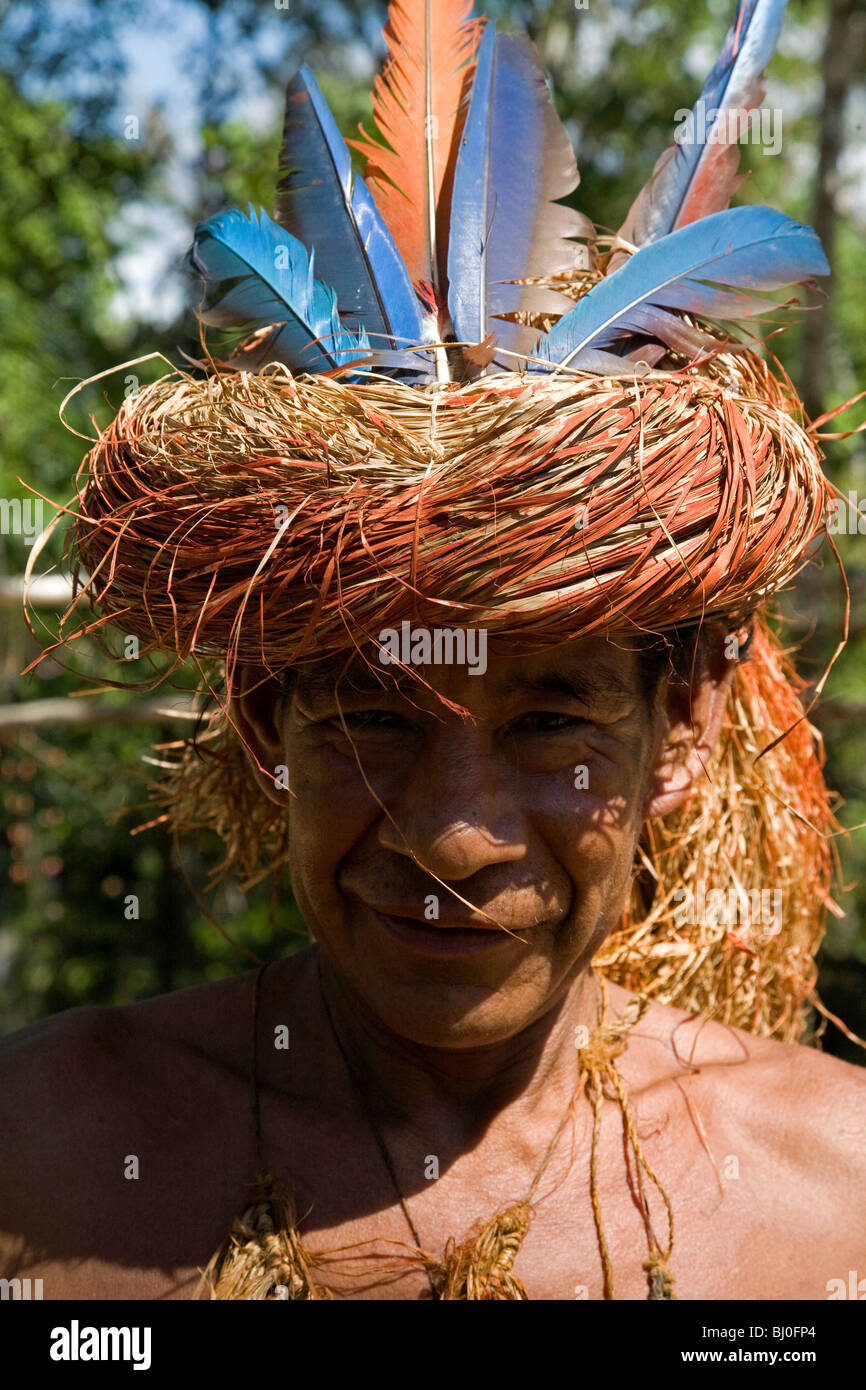 Amazon tribe hunting hi-res stock photography and images - Alamy