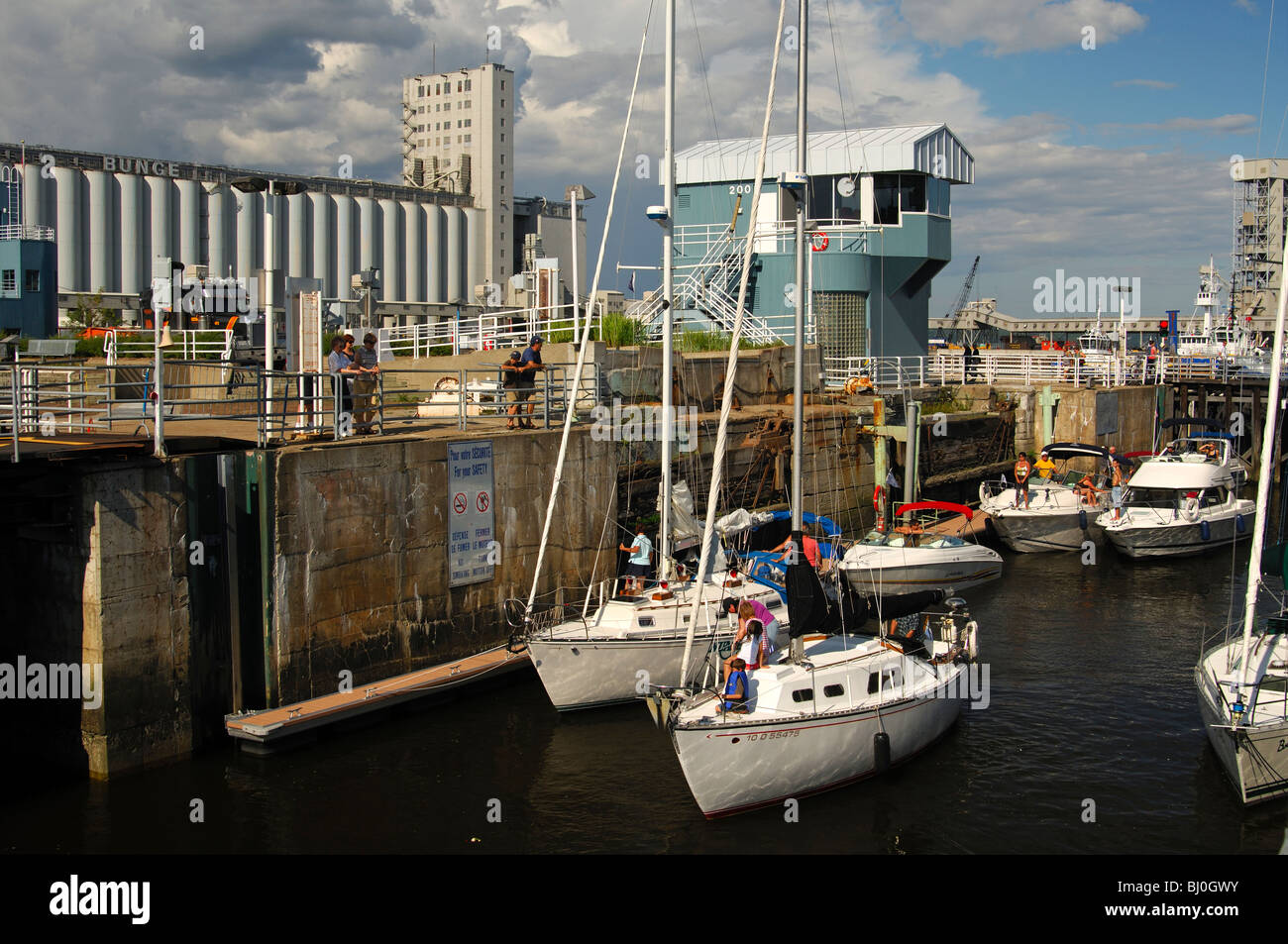 Port basin hi-res stock photography and images - Alamy