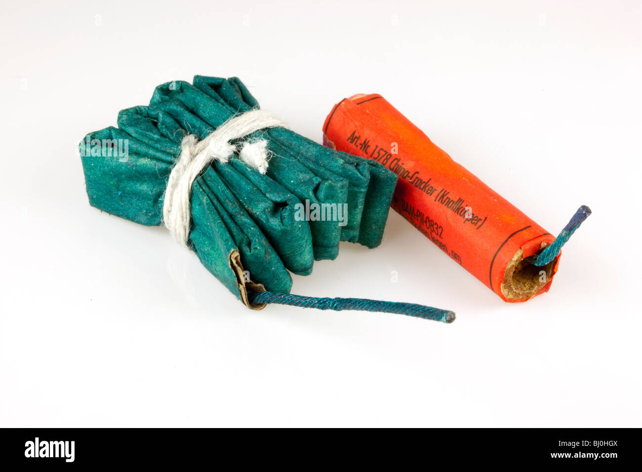 China saluting gun hi-res stock photography and images - Alamy