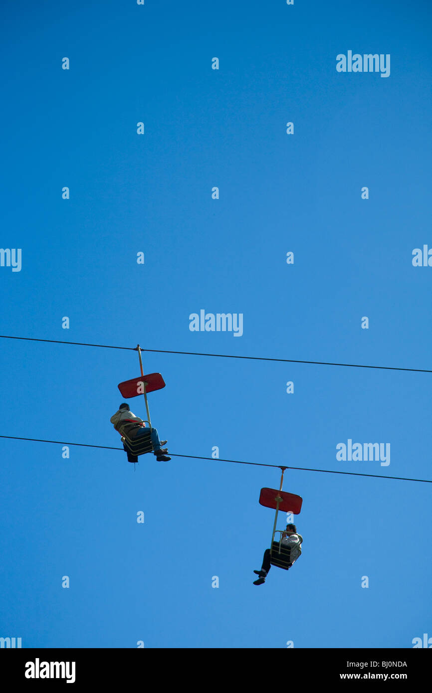 cable car over cataract gorge at launceston on tasmania Stock Photo - Alamy