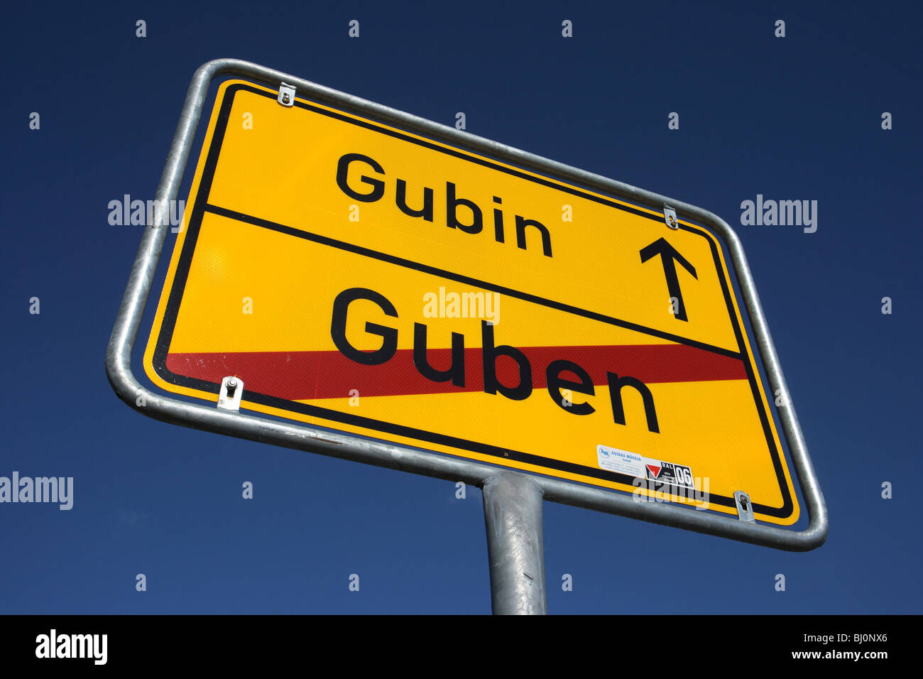 Town sign at the Polish-German border, Guben, Germany Stock Photo - Alamy