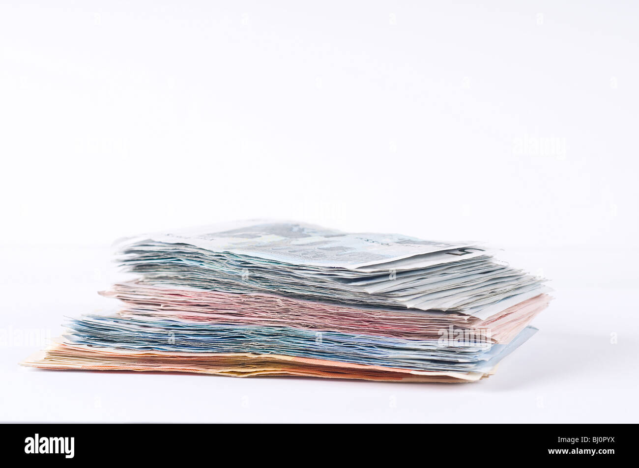 Money pile hi-res stock photography and images - Alamy