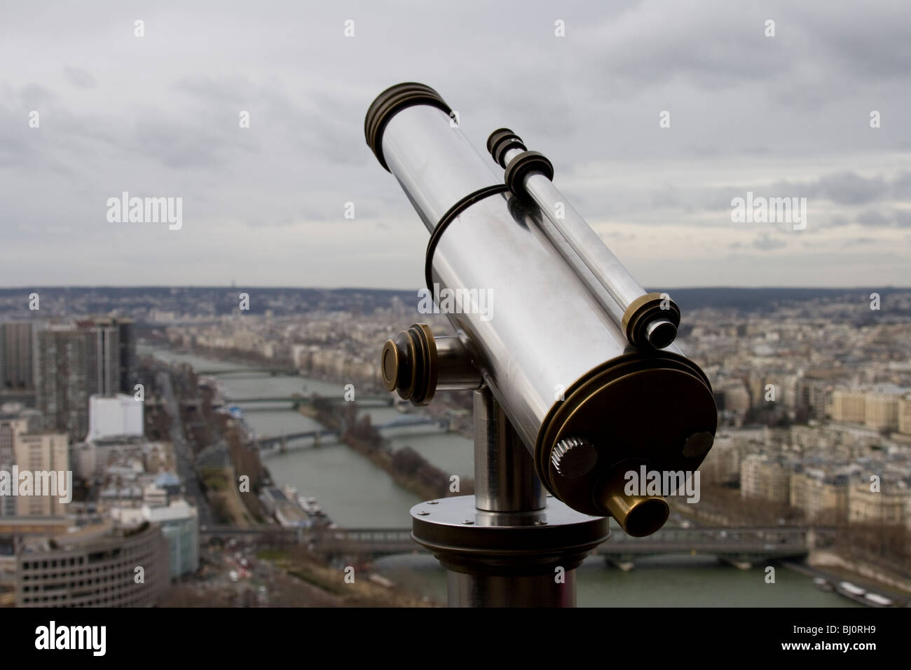 Metallic telescope in Paris, France Stock Photo - Alamy