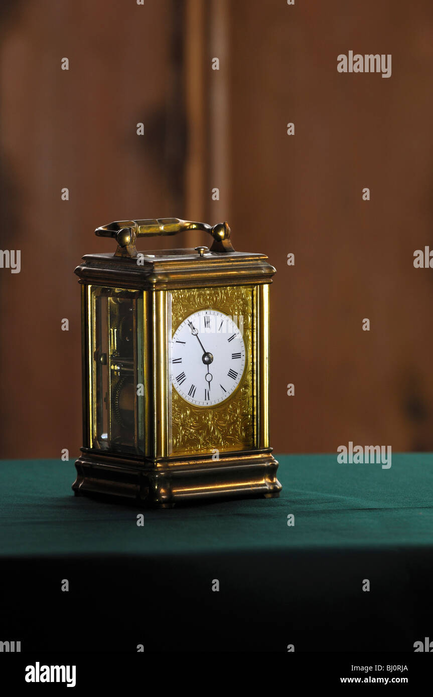 Carriage clock face hi-res stock photography and images - Alamy