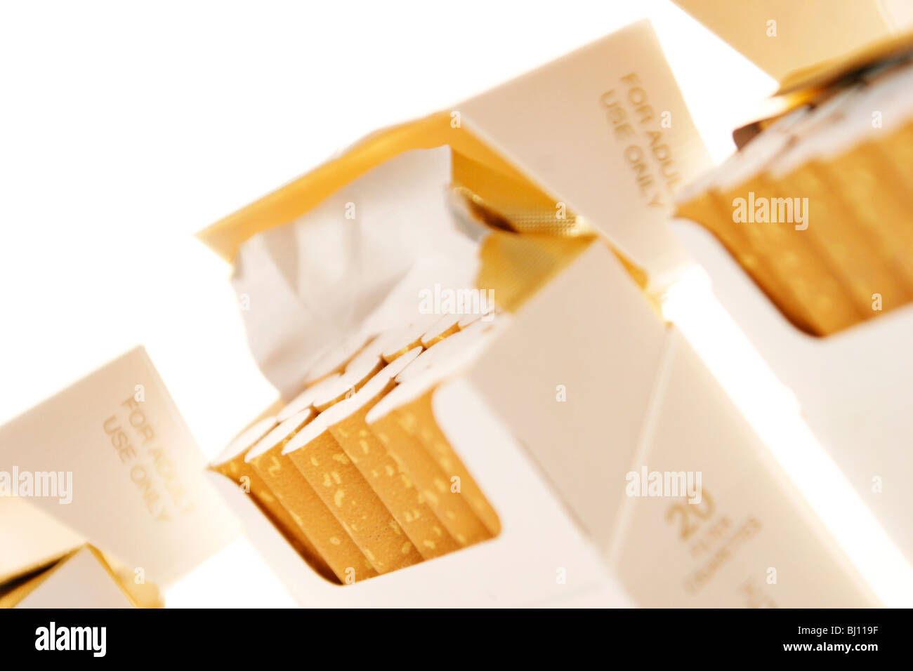 Packet cigarette hi-res stock photography and images - Alamy