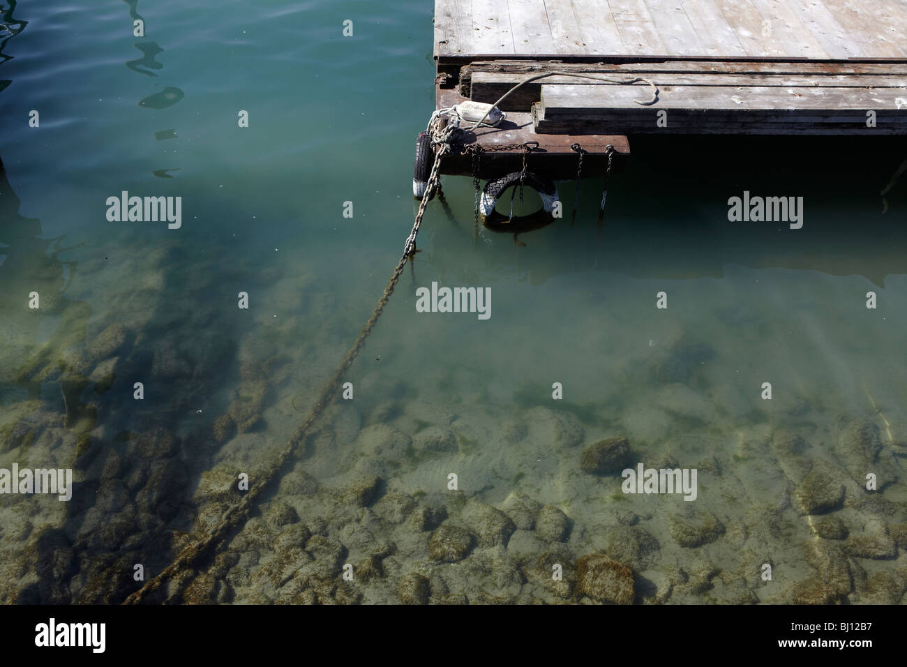 Chain underwater hi-res stock photography and images - Alamy