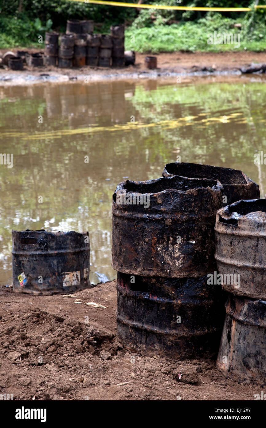 Oil waste pits and pipes in the Ecuadorian Amazon created by Texaco Oil ...