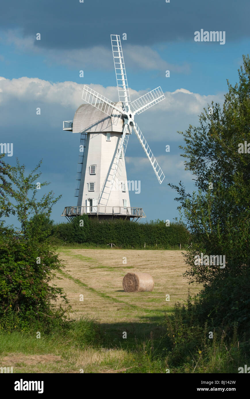 Rural England Windmill High Resolution Stock Photography and Images - Alamy